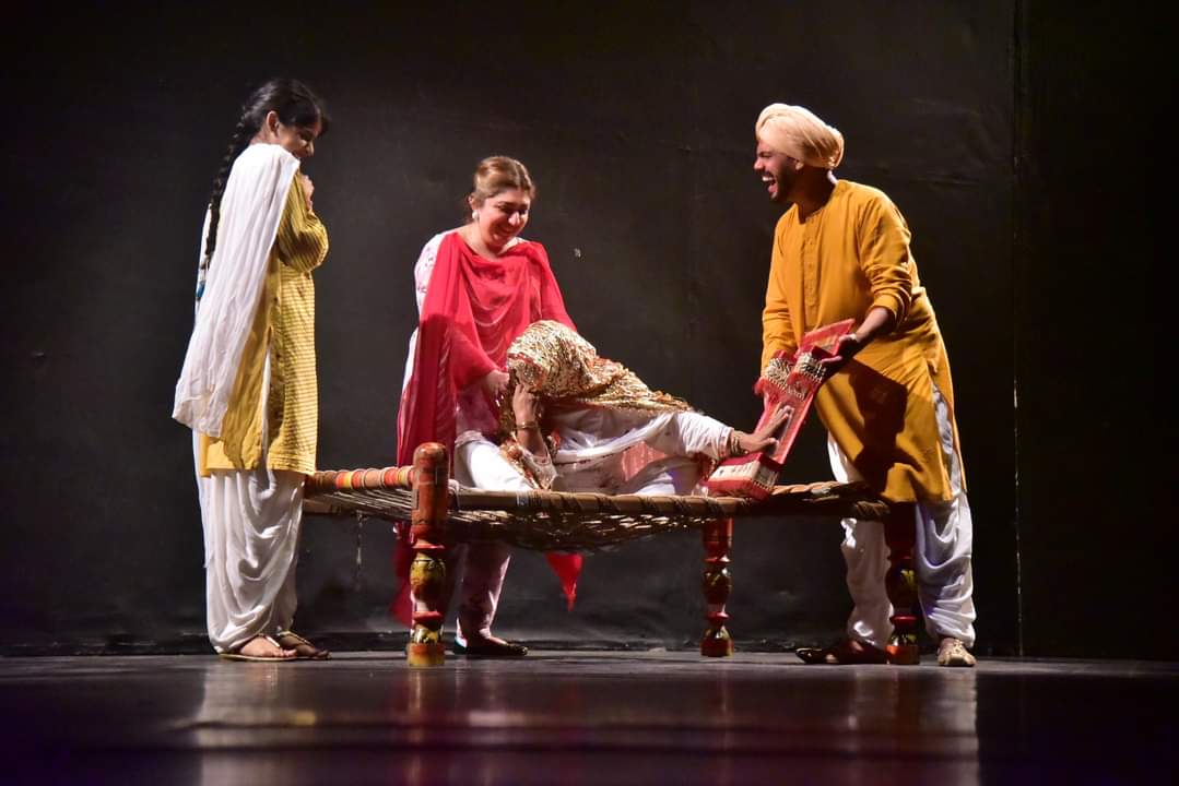 The magic of Faiz and the Javed Akhtar controversy – Southasia Peace ...